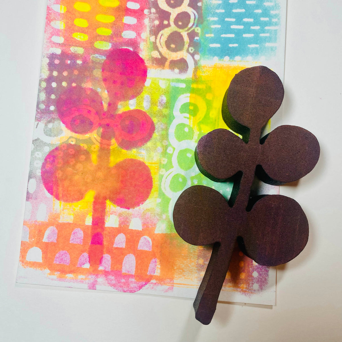 Kae Pea | Springy 70's Twig | Foam Stamp – Art Foamies